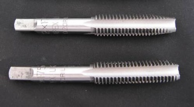 3/4 x 14 NPT Set of Hand Taps HSS - engineeringsupplies.co.uk